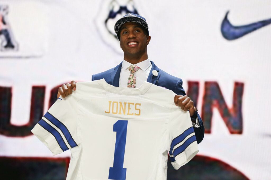 Looking for Byron Jones: Keeping Busy in the Cowboys' Secondary ...